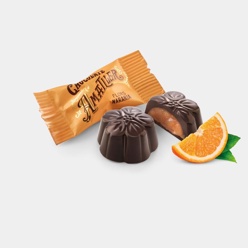 70% Chocolate Orange Flower Pralines 72g | Chocolate Amatller